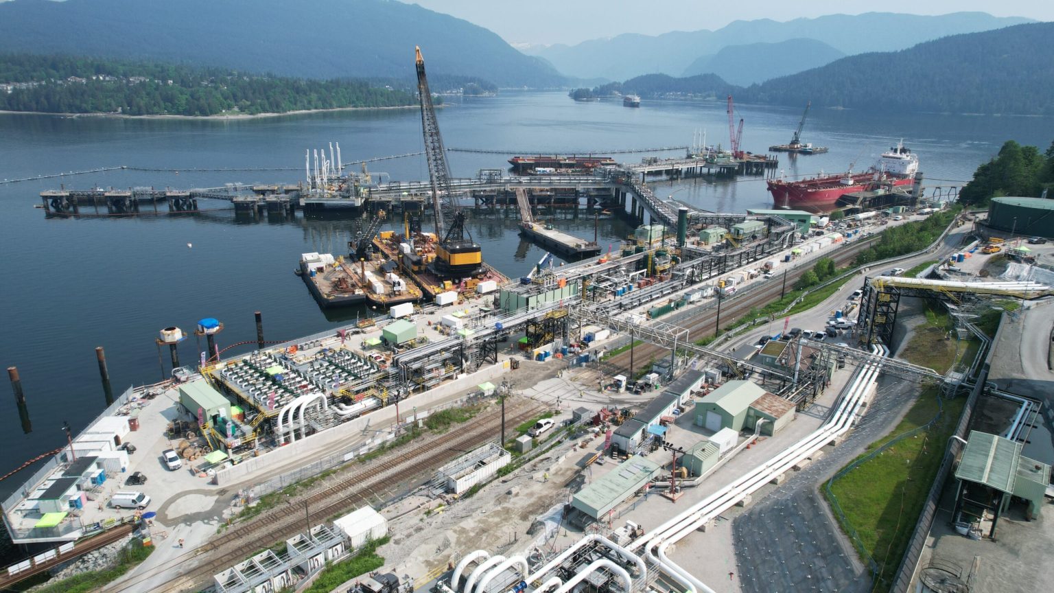 85 Years in Canada - Kiewit Corporation
